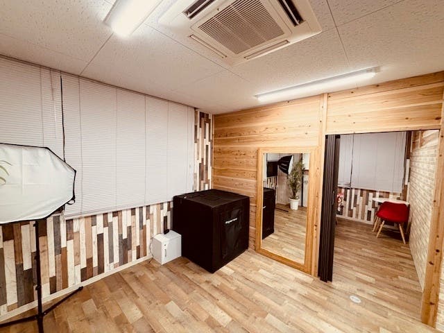 【緑地公園駅徒歩1分、駅前正面ビル】オレンジワーク緑地公園店内 スタジオB/C２部屋占有の写真4