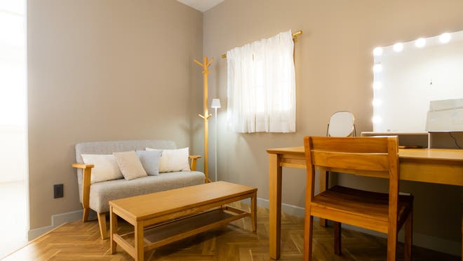 ライフスタイルの撮影に 明るくおしゃれなグリーン豊富なハウススタジオの写真24