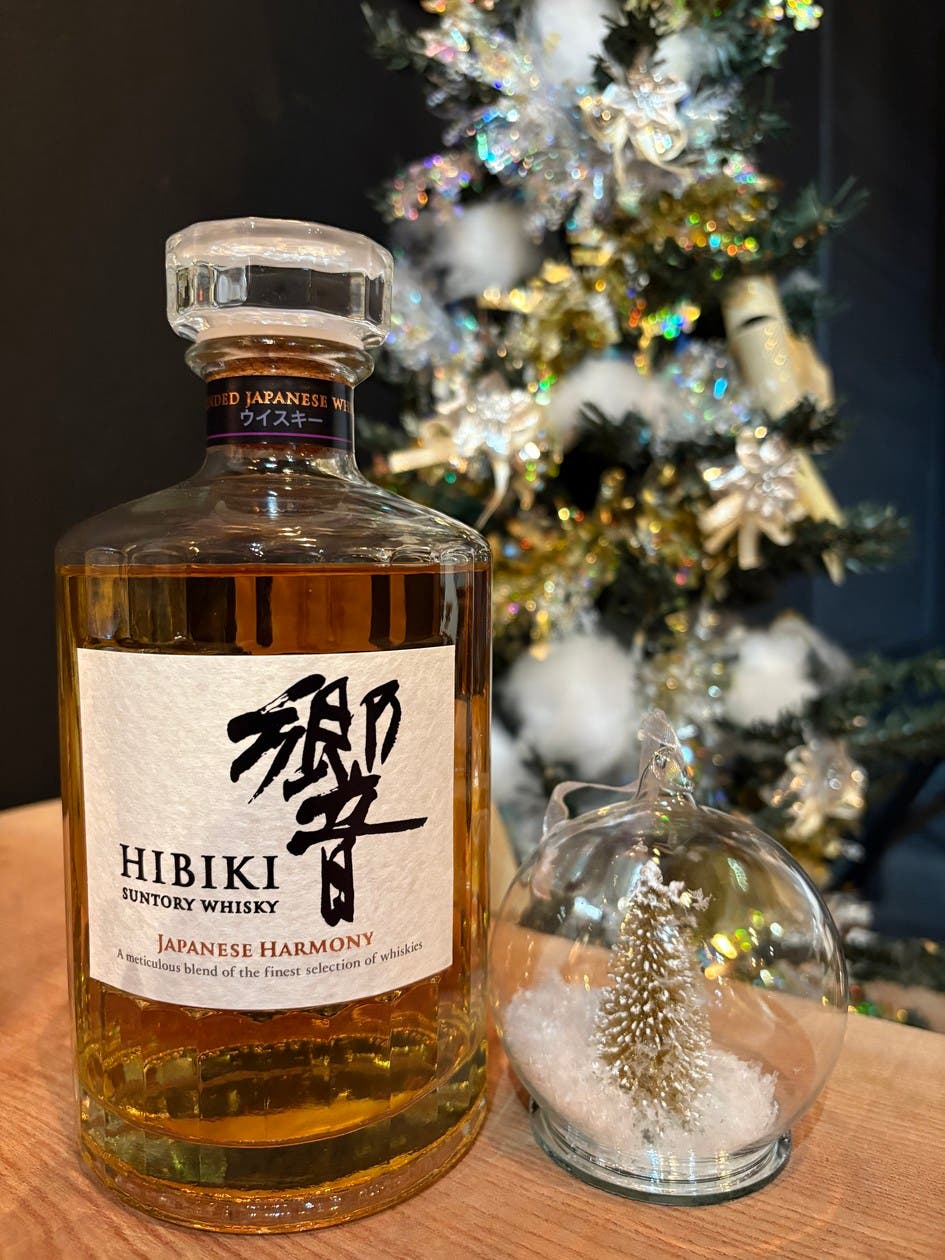 梅田駅近くの無料貸出Barの写真17