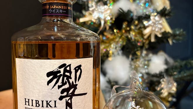 梅田駅近くの無料貸出Barの写真17