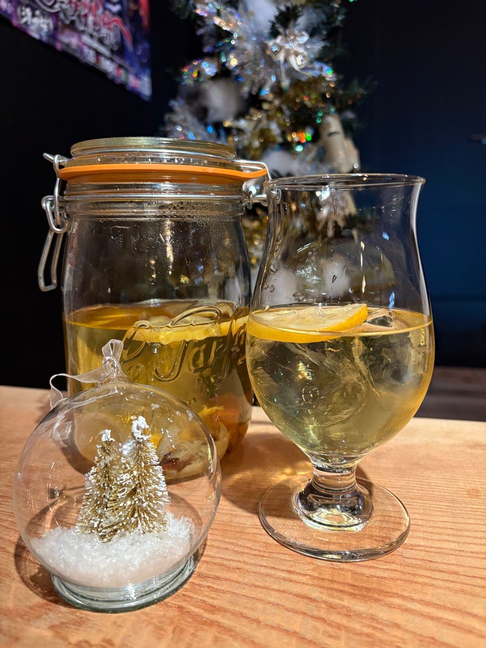 梅田駅近くの無料貸出Barの写真19