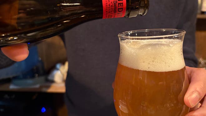 梅田駅近くの無料貸出Barの写真21