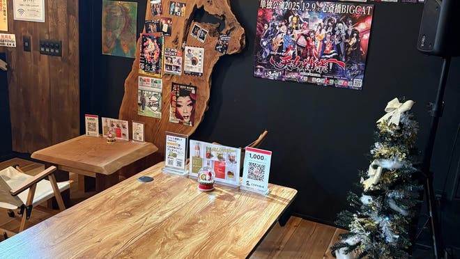 梅田駅近くの無料貸出Barの写真26