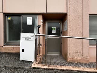 【星ヶ丘のコワーキングスペース】モニター・ホワイトボード付き！！6名会議室の写真4