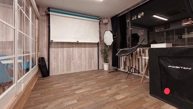 【緑地公園駅徒歩1分、駅前正面ビル】オレンジワーク緑地公園店内 スタジオB/C2部屋占有の写真3