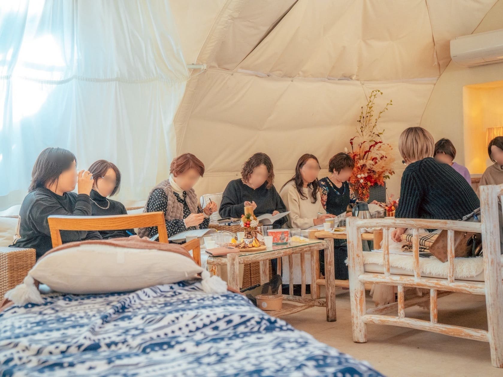 【レイアウト自由】最大30名/完全貸切/ママ会/女子会/オフ会/マッサージ施術ベットあり/推し活/誕生日会/ロケ撮影/パーティーの写真15