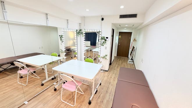 MAHALO:パーソナルカラー診断最適✨撮影用照明2台昼白色明るい壁一面鏡部屋✨:動画撮影:✨骨格診断✨メイクレッスン✨着付けの写真1