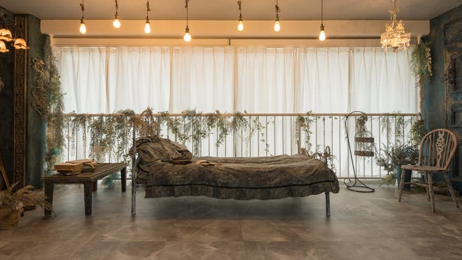 【エリックスタジオ】ホワイト&グレーのシックな空間!大きな窓も備えた明るいスタジオの写真8