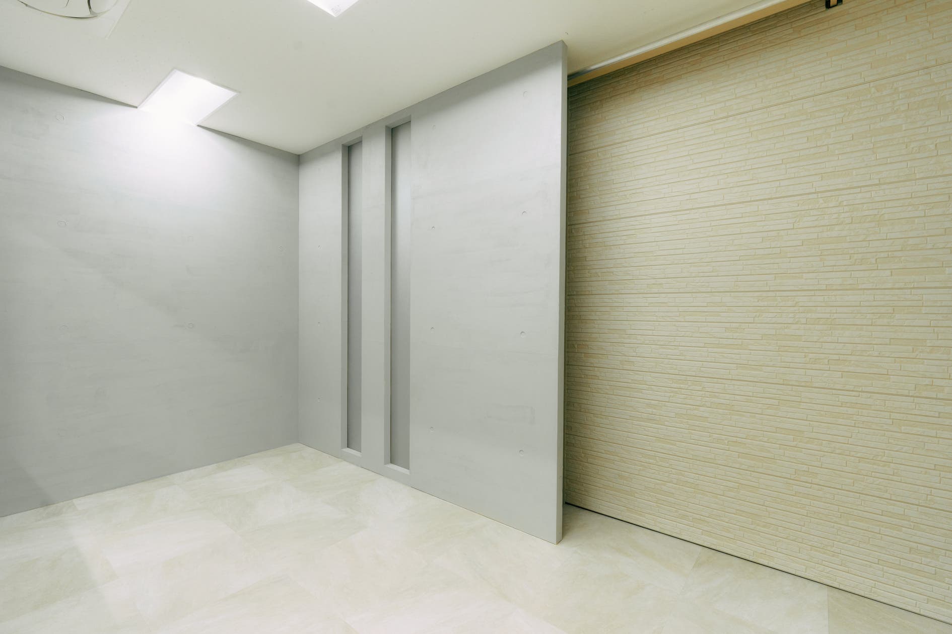 博多駅から徒歩8分。朝の光も夜の光もボタン1つでDayforNightをコンセプトとしたスタジオ LOOP HAKATA403の写真5