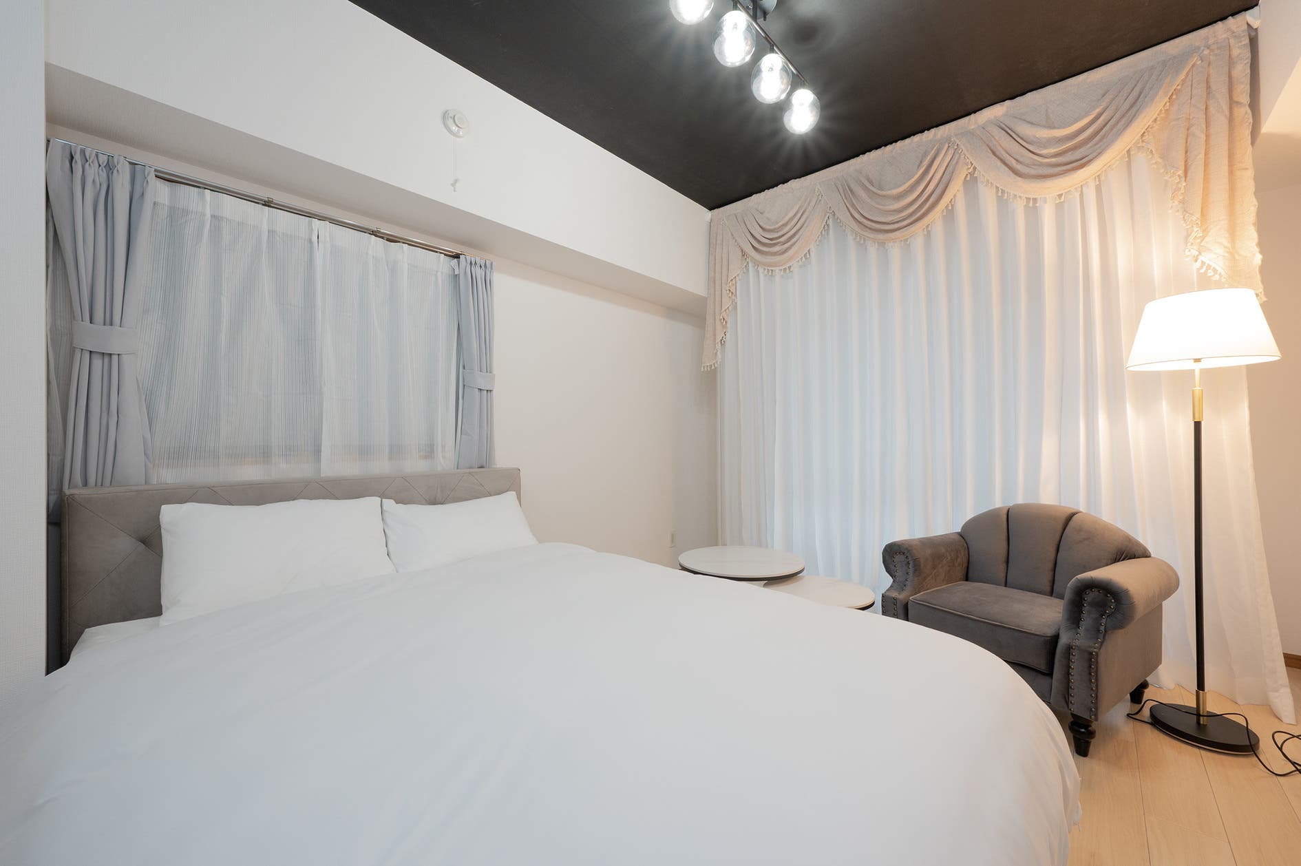 新規OPEN🖤ホテルライク風🤍SNS話題❣️名古屋駅8分🌟【期間限定】撮影スタジオ｜生誕祭｜ポトレ｜コスプレ｜推し活｜商用の写真4