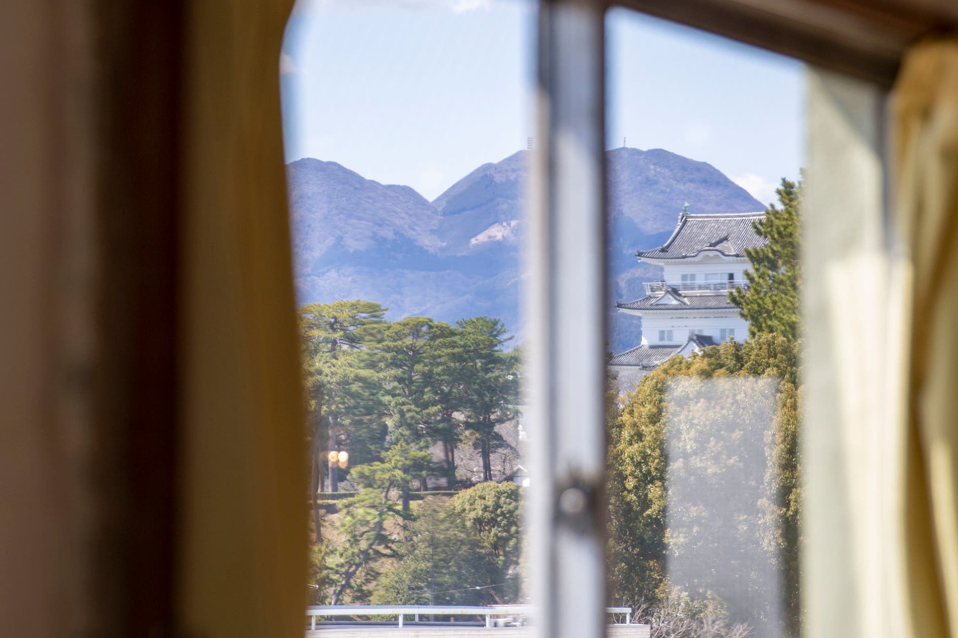 小田原駅徒歩７分・古ビルをリノベしたおしゃれで明るいスペースの写真4
