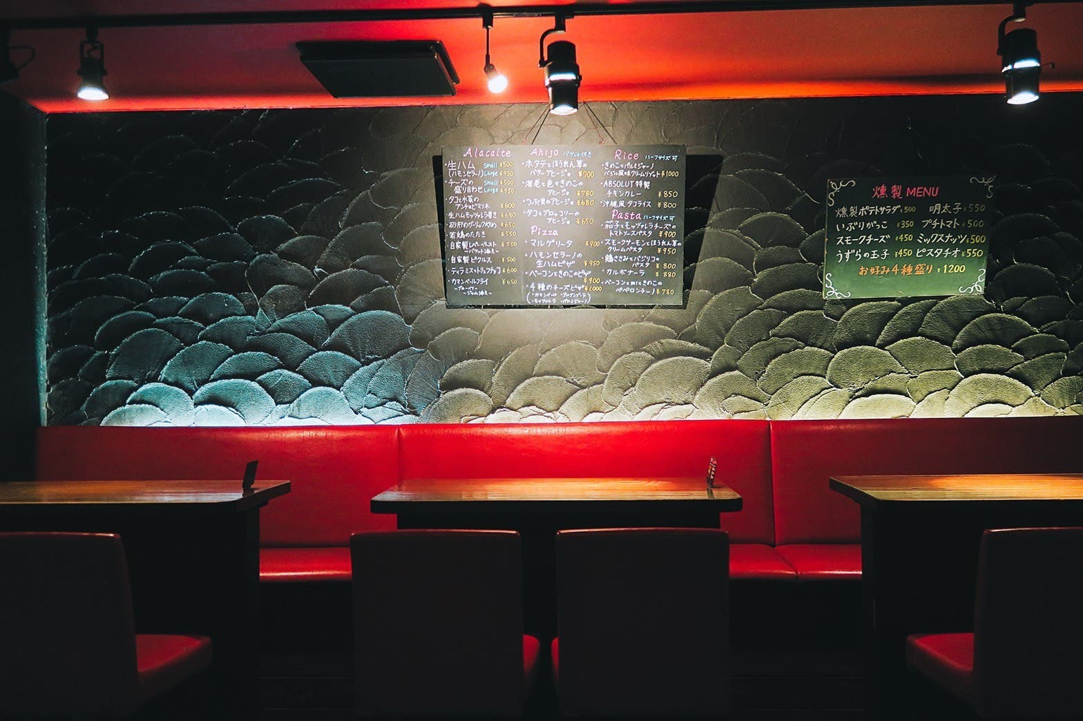 葛西駅から徒歩2分環七沿いの地下1Fにあるバーの写真10