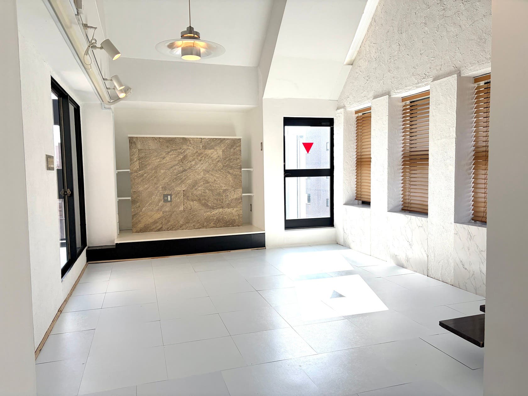 【栄から徒歩圏内】1時間からOK/商用利用可/撮影/コスプレ/配信/本格撮影スタジオ【新栄フォトスタジオ】の写真4