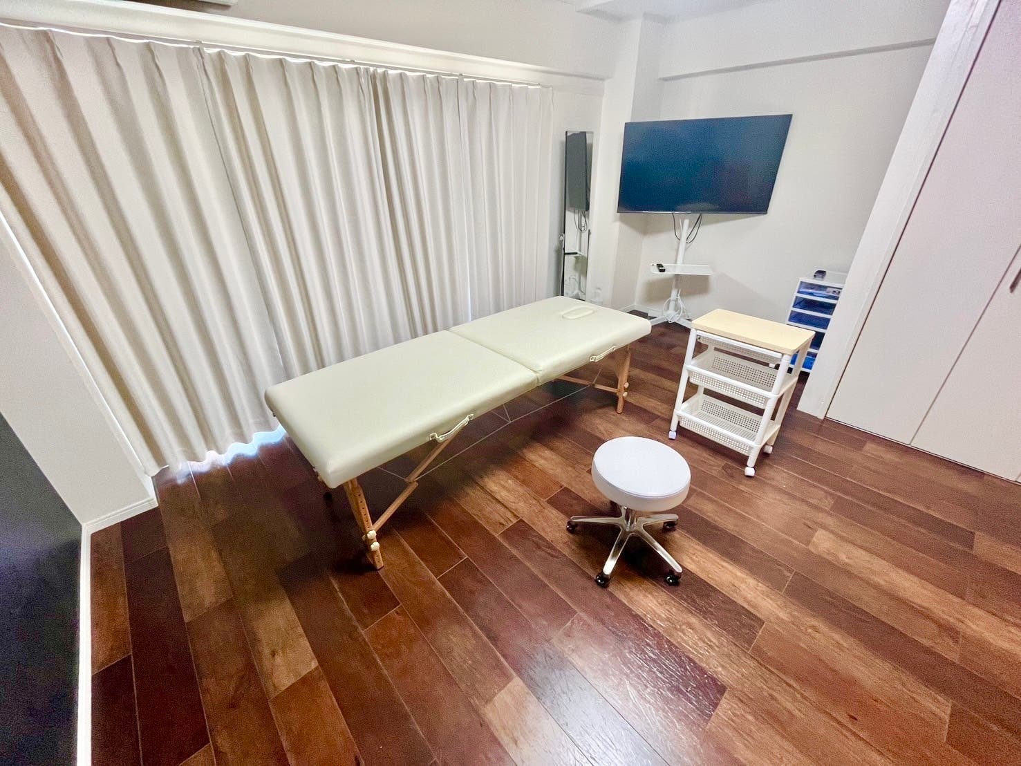 ＜オレンジ会議室🍊通町筋＞【室内動画あり】⭐️熊本市役所隣⭐️50㌅TV⭐️全設備無料⭐️飲食可⭐️直前割の写真7