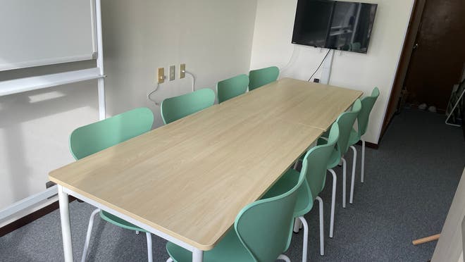 東中野駅30秒サロン可【即予約可・高速度WiFi・除菌完備】各種教室、会議、商談、面接、研修、ボードゲーム等に最適な個室スペースの写真1