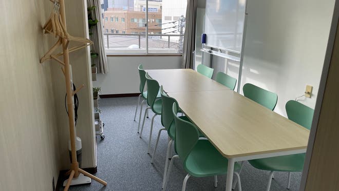 東中野駅30秒サロン可【即予約可・高速度WiFi・除菌完備】各種教室、会議、商談、面接、研修、ボードゲーム等に最適な個室スペースの写真4
