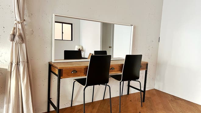 【✨12月限定20%OFFキャンペーン✨】無垢チーク床×ヴィンテージ家具の、撮影や多目的利用に最適なスペース。の写真26