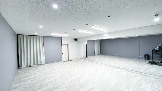 当日予約&1時間〜OK!栗東市唯一の24hスタジオ🎄🎅🎶の写真1