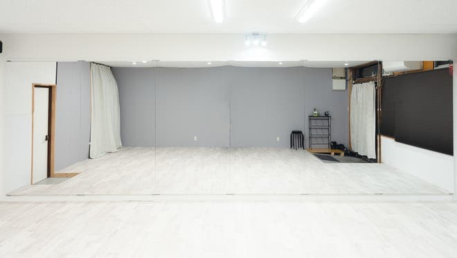 当日予約&1時間〜OK!栗東市唯一の24hスタジオ🎄🎅🎶の写真3