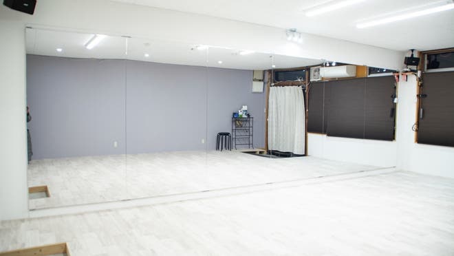 当日予約&1時間〜OK!栗東市唯一の24hスタジオ🎄🎅🎶の写真4