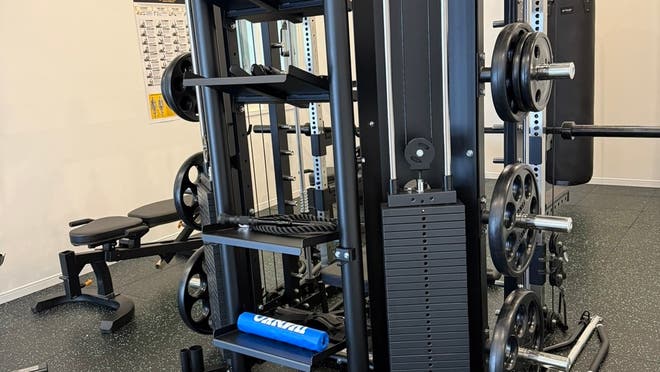 【新宿駅 新南口7分/代々木駅 東口3分】リノベ完成!サンドバッグ・マルチマシン・鏡張りスペース・更衣室付のプライベート空間!の写真9