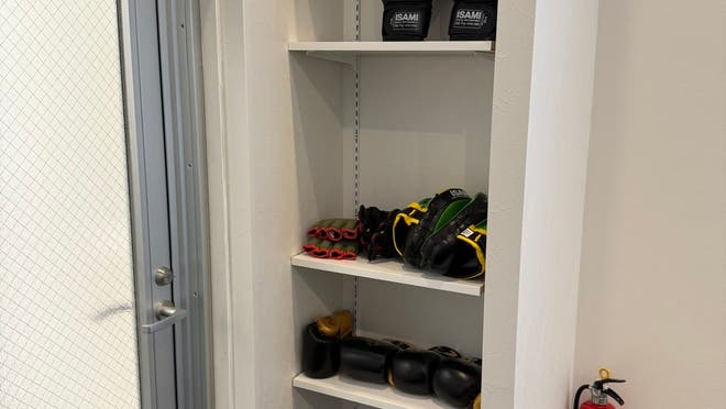 【新宿駅 新南口7分/代々木駅 東口3分】リノベ完成!サンドバッグ・マルチマシン・鏡張りスペース・更衣室付のプライベート空間!の写真15