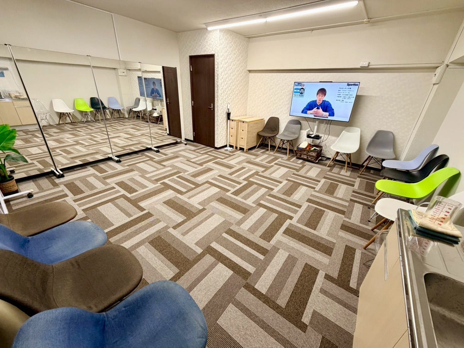 騒ぎ放題‼️ダンスミラー🕺🪩横浜駅徒歩５分🚶１階広々、リフォームしたてで綺麗なキッチンありダンススタジオオープン‼️の写真20