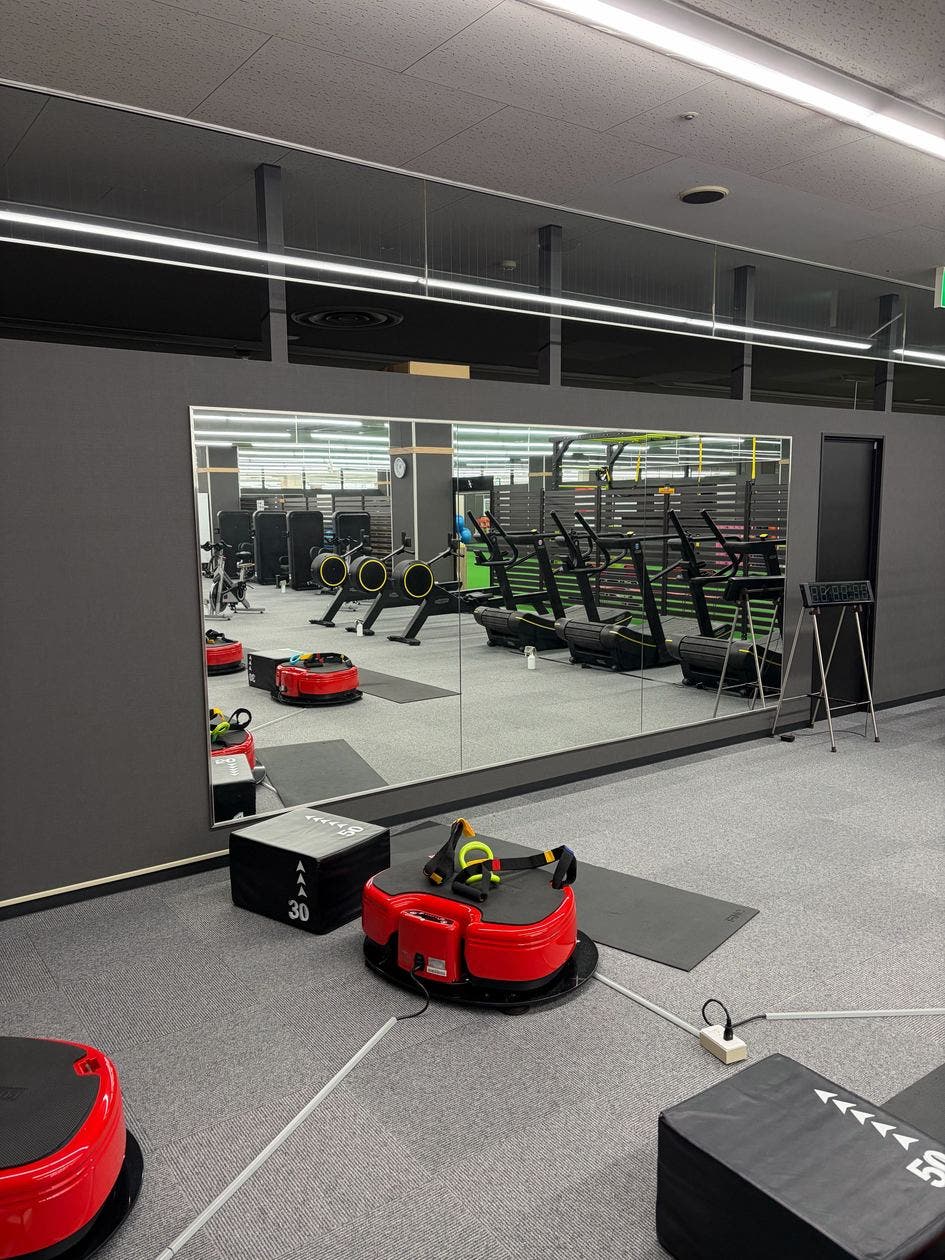 590㎡と県内最大級の広さ！ヨガ、ダンス、サークル、フィットネスジムまで対応のマルチスペース（ウェルベース山形）の写真27