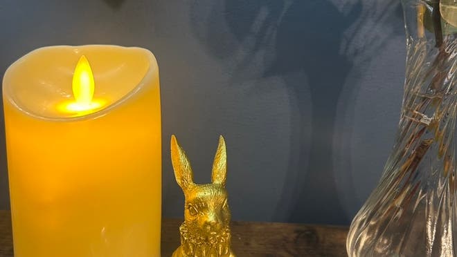 アンティーク調の癒し空間 4人掛けテーブル、椅子×4脚の写真5