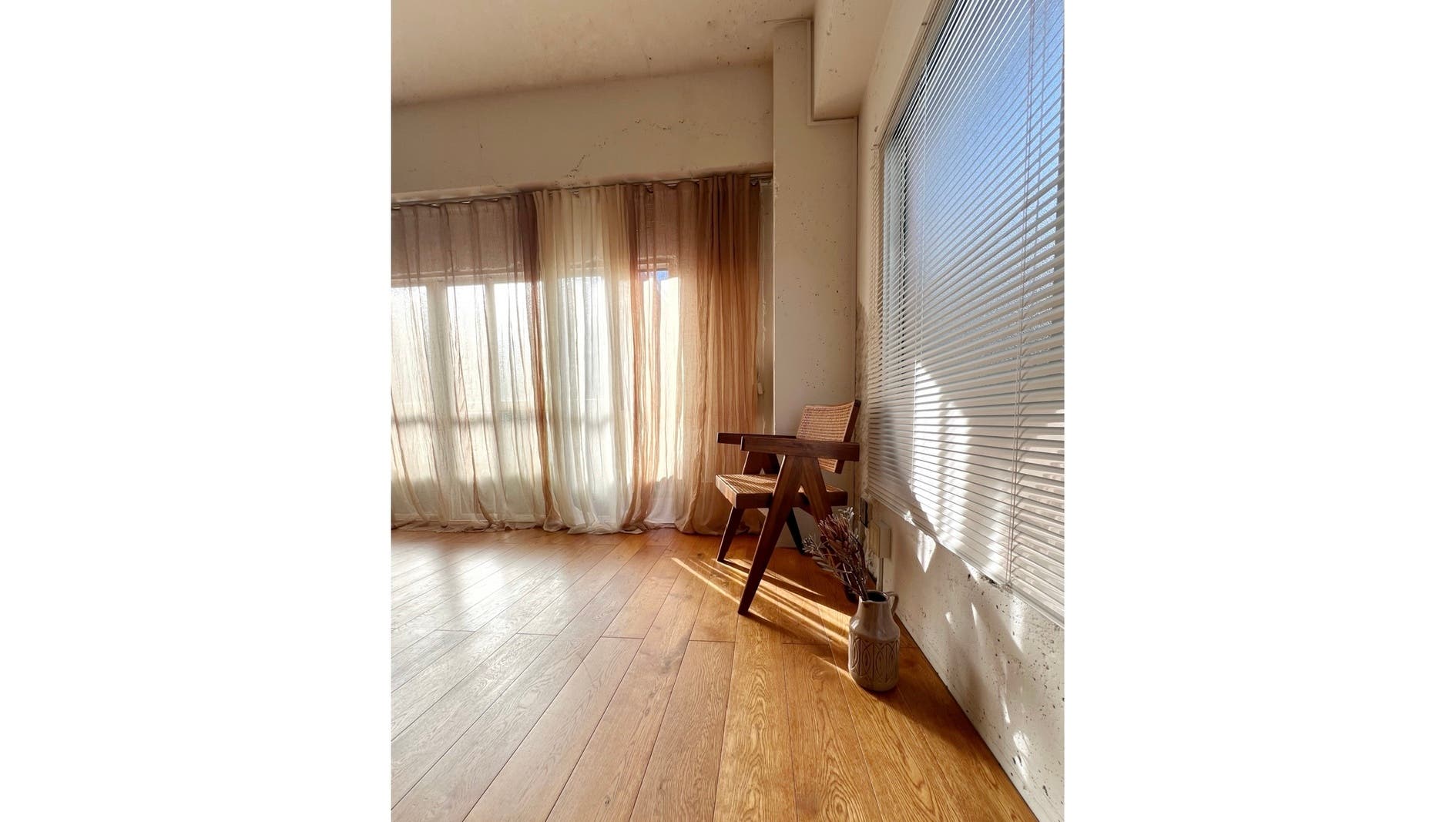  【✨12月限定20%OFFキャンペーン✨】無垢チーク床×ヴィンテージ家具の、撮影や多目的利用に最適なスペース。の写真6