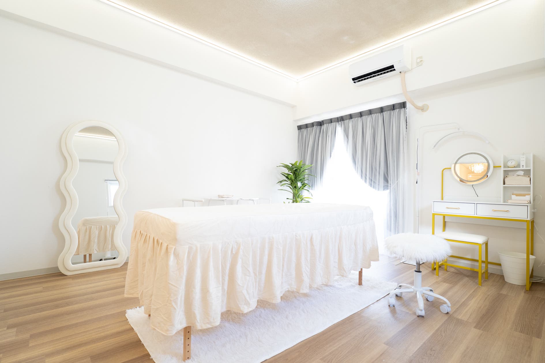 新規オープン✨栄地下から激近✨完全個室✨サロン内備品無料✨可燃ごみ捨て無料の写真2