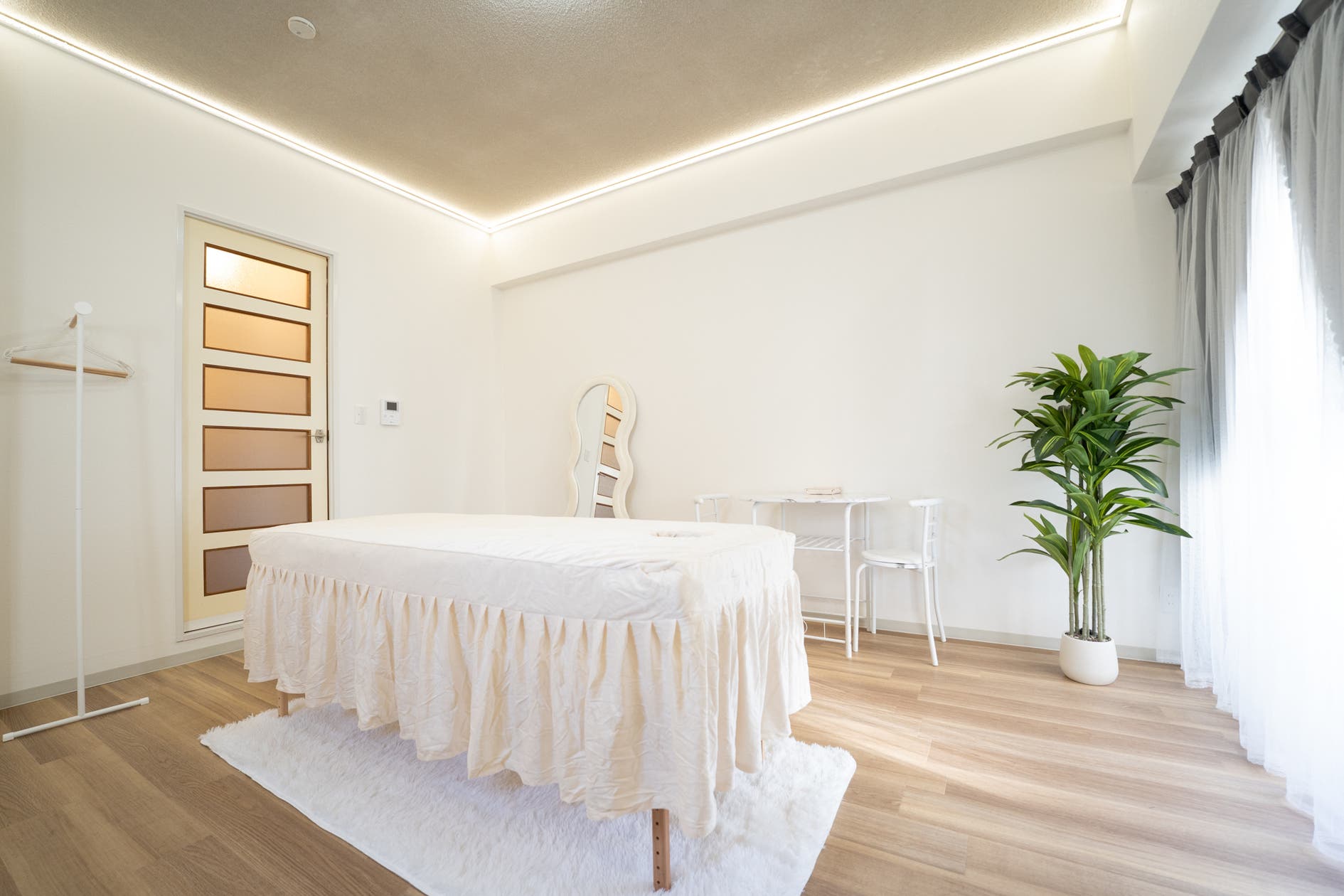 新規オープン✨栄地下から激近✨完全個室✨サロン内備品無料✨可燃ごみ捨て無料の写真4