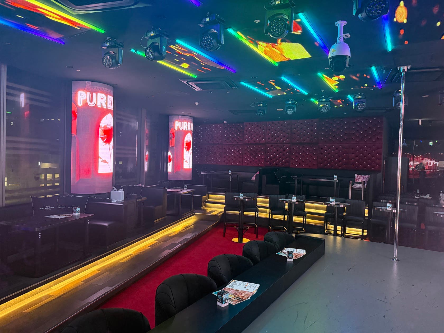 銀座・新橋エリアの大型ショークラブの写真11