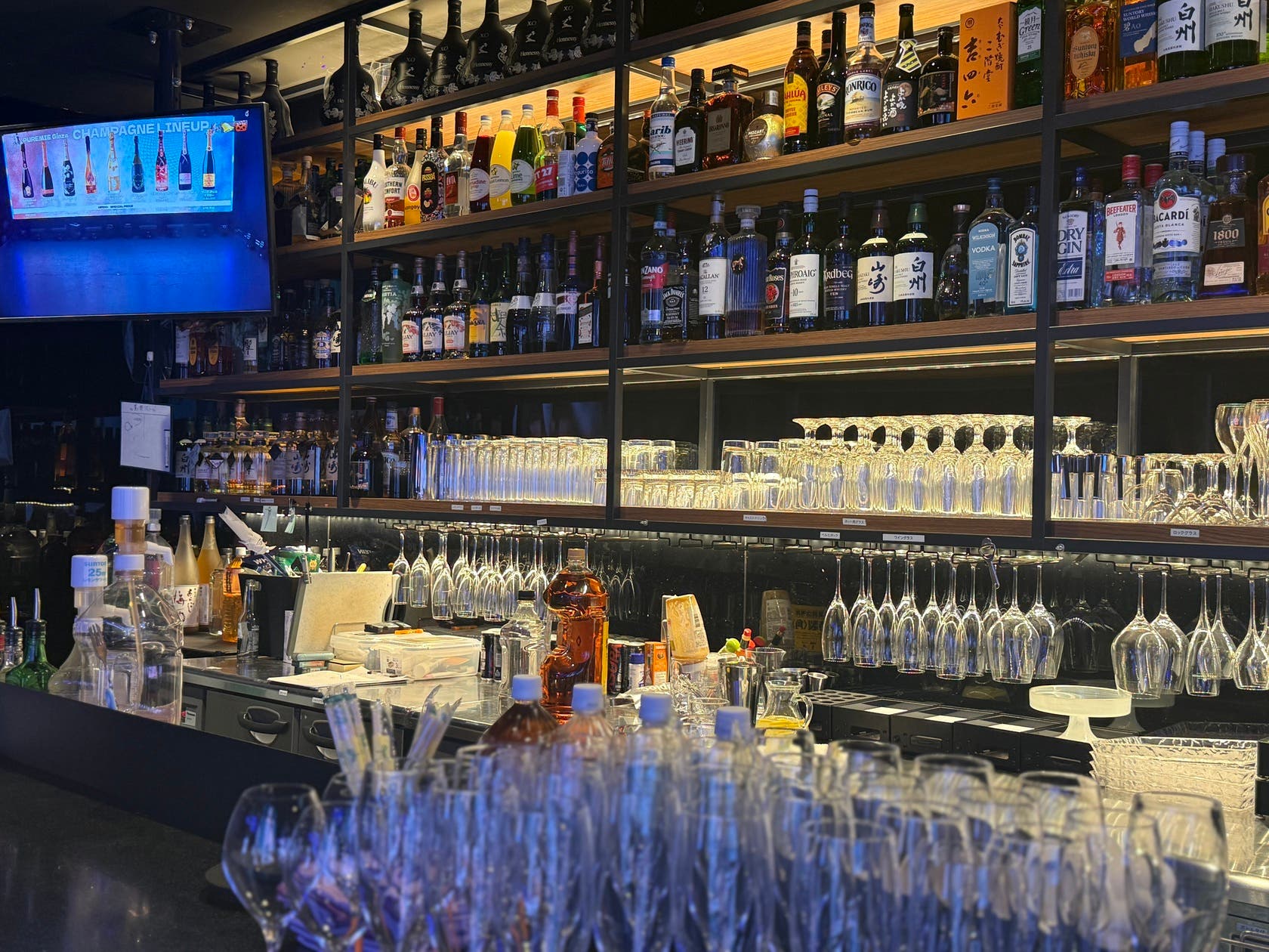 銀座・新橋エリアの大型ショークラブの写真15