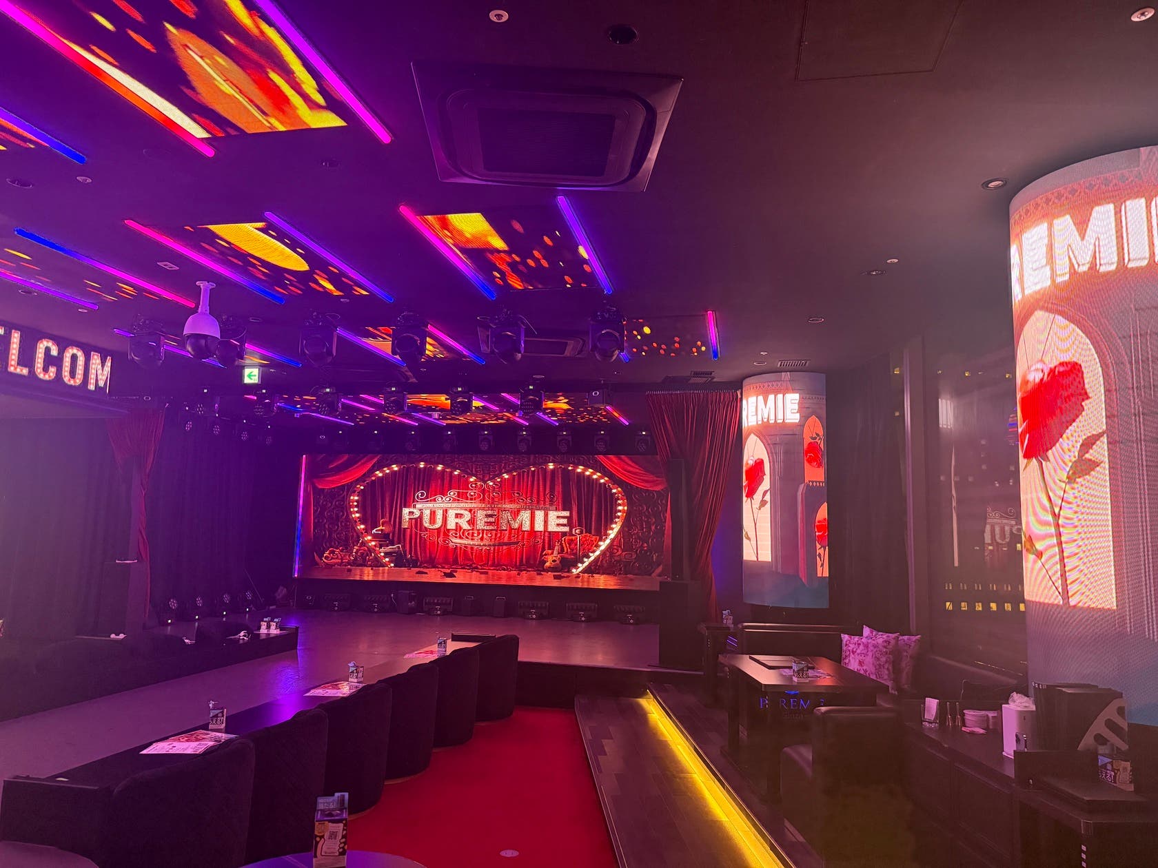 銀座・新橋エリアの大型ショークラブの写真2