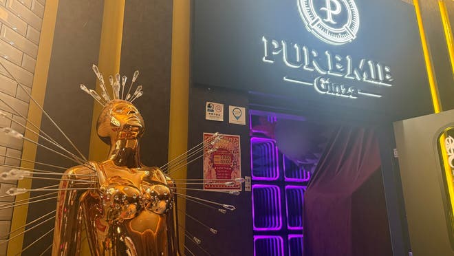 銀座・新橋エリアの大型ショークラブの写真7