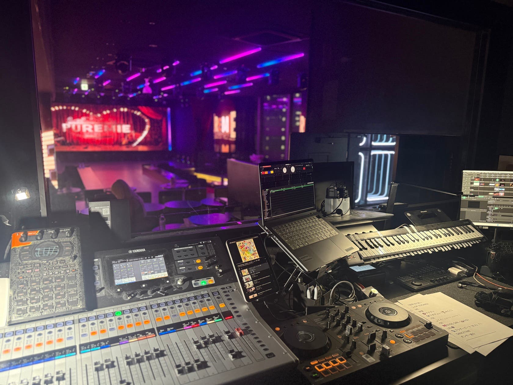 銀座・新橋エリアの大型ショークラブの写真10