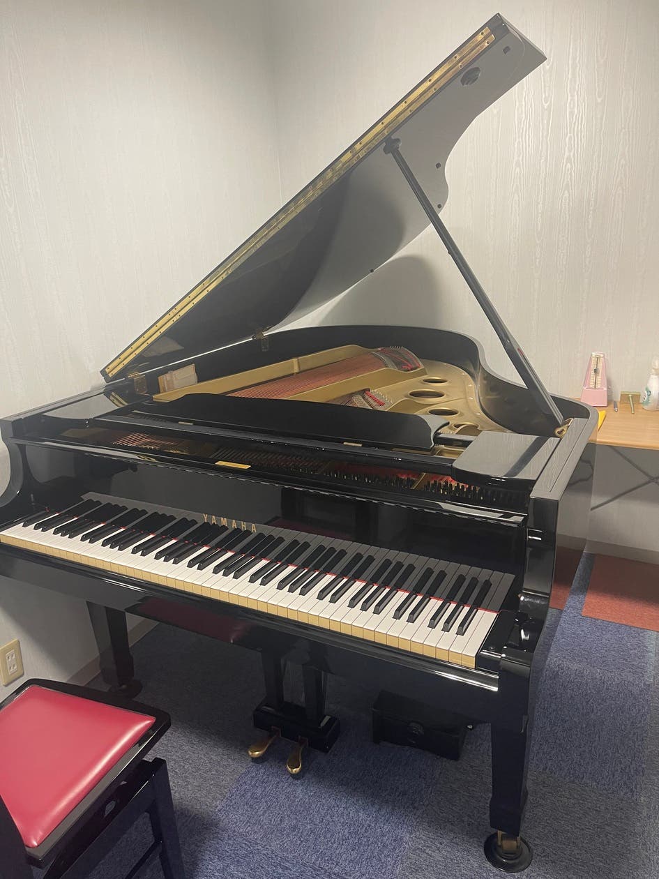 JR北浦和駅東口徒歩５分のグランドピアノ練習室の写真1