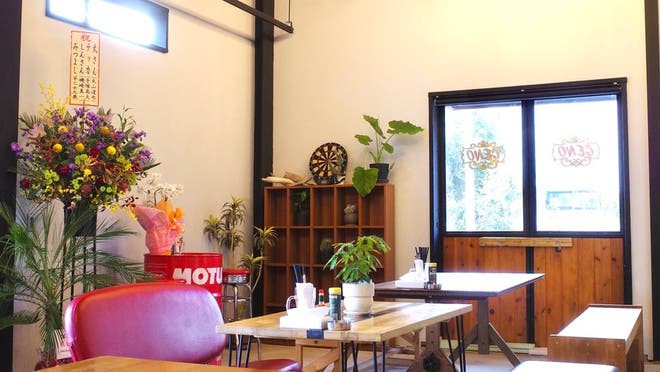 団体様歓迎!大部屋の和室とカフェ併設の1棟貸し切りゲストルームの写真1