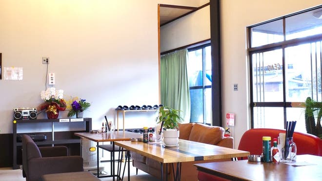 団体様歓迎!大部屋の和室とカフェ併設の1棟貸し切りゲストルームの写真4