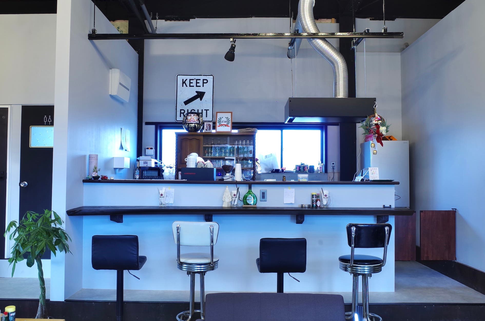 団体様歓迎！大部屋の和室とカフェ併設の1棟貸し切りゲストルームの写真16