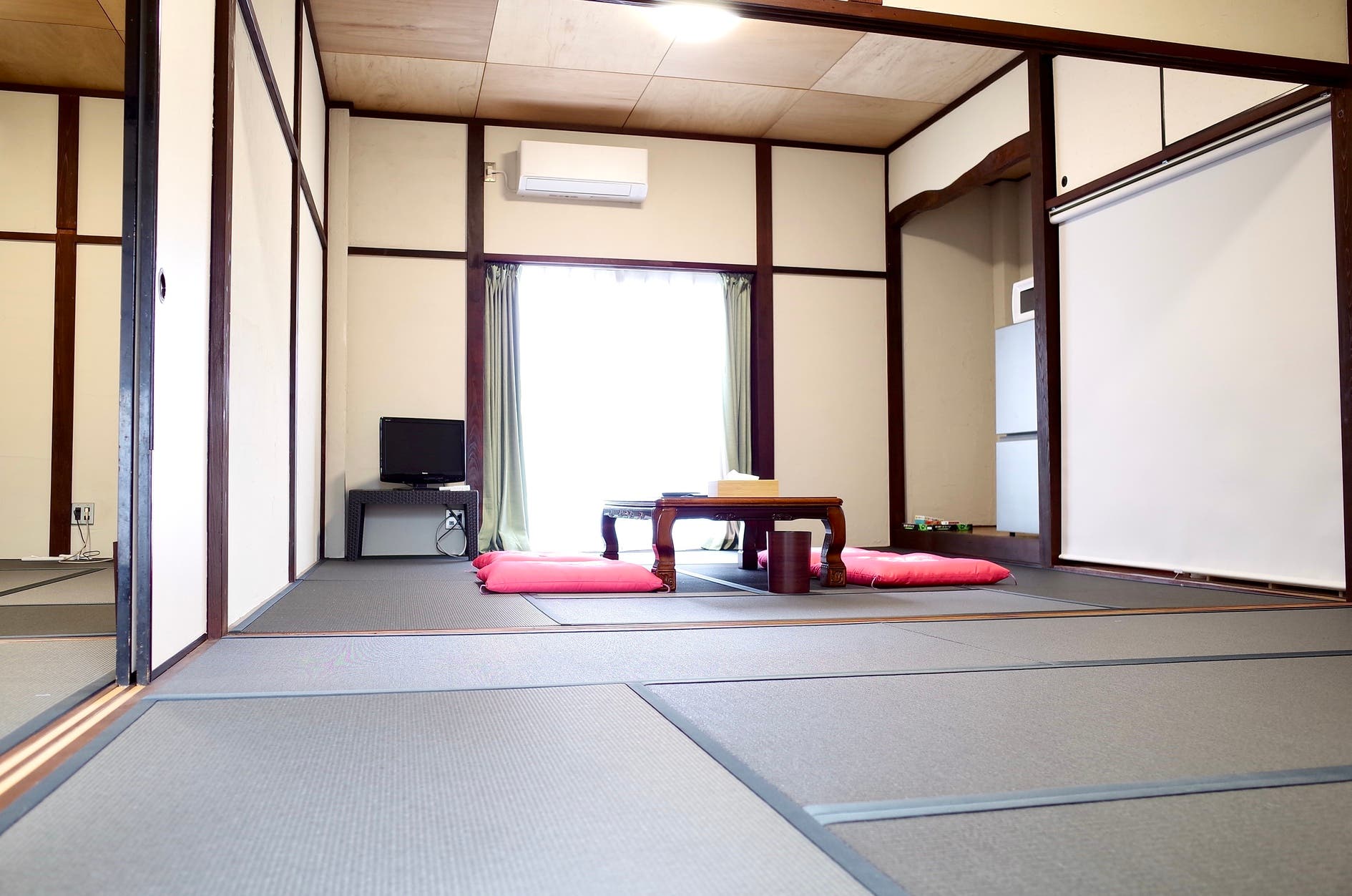 団体様歓迎！大部屋の和室とカフェ併設の1棟貸し切りゲストルームの写真22