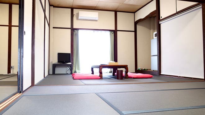 団体様歓迎!大部屋の和室とカフェ併設の1棟貸し切りゲストルームの写真22