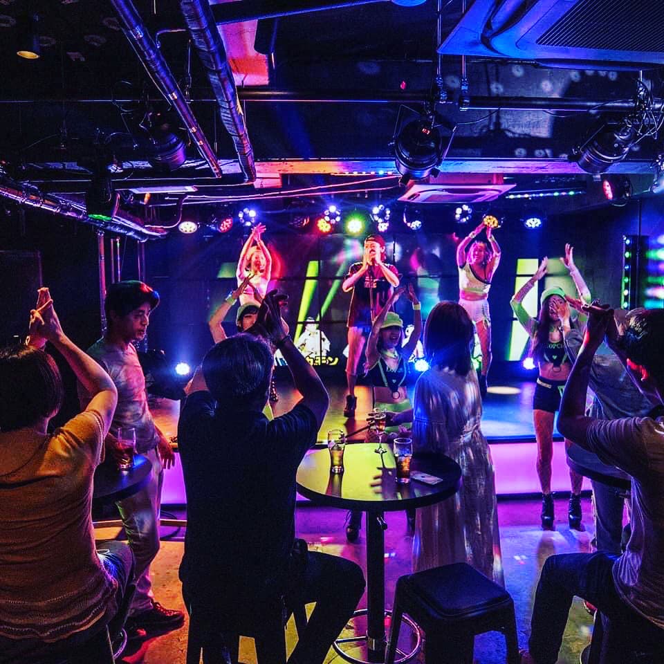 西武新宿駅徒歩1分の会場の写真5