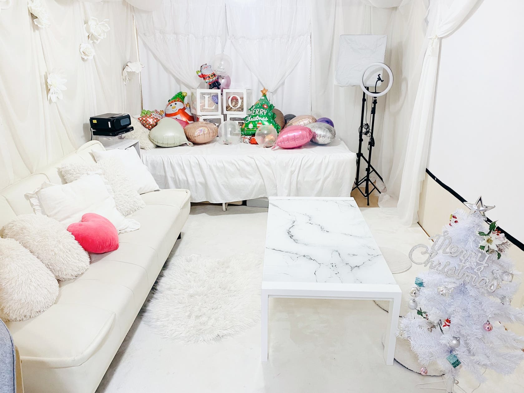 NEW OPENキャンペーン中！【ホワイトオン天満】🎄クリスマス小物有🎅天満駅2分✨扇町3分✨高機能プロジェクター🎥2部屋の写真6