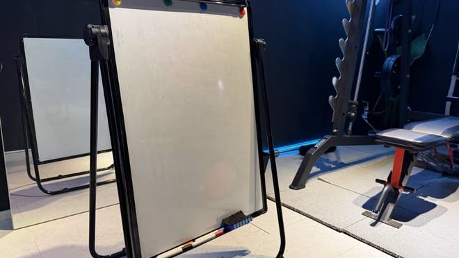 東新宿の隠れ家映えジム!大鏡・撮影ライト・三脚・化粧台完備!動画撮影・ダンス・自主トレに最適な貸切空間!の写真4