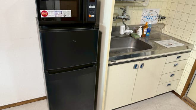 24h/飲食OK/博多駅出口2分/最大12名/明るい/光Wi-Fi/設備無料/55㌅モニターの写真7