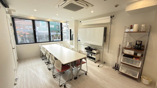 2F会議室 駅徒歩3分 永代通り南向き(来客に最適)の写真1