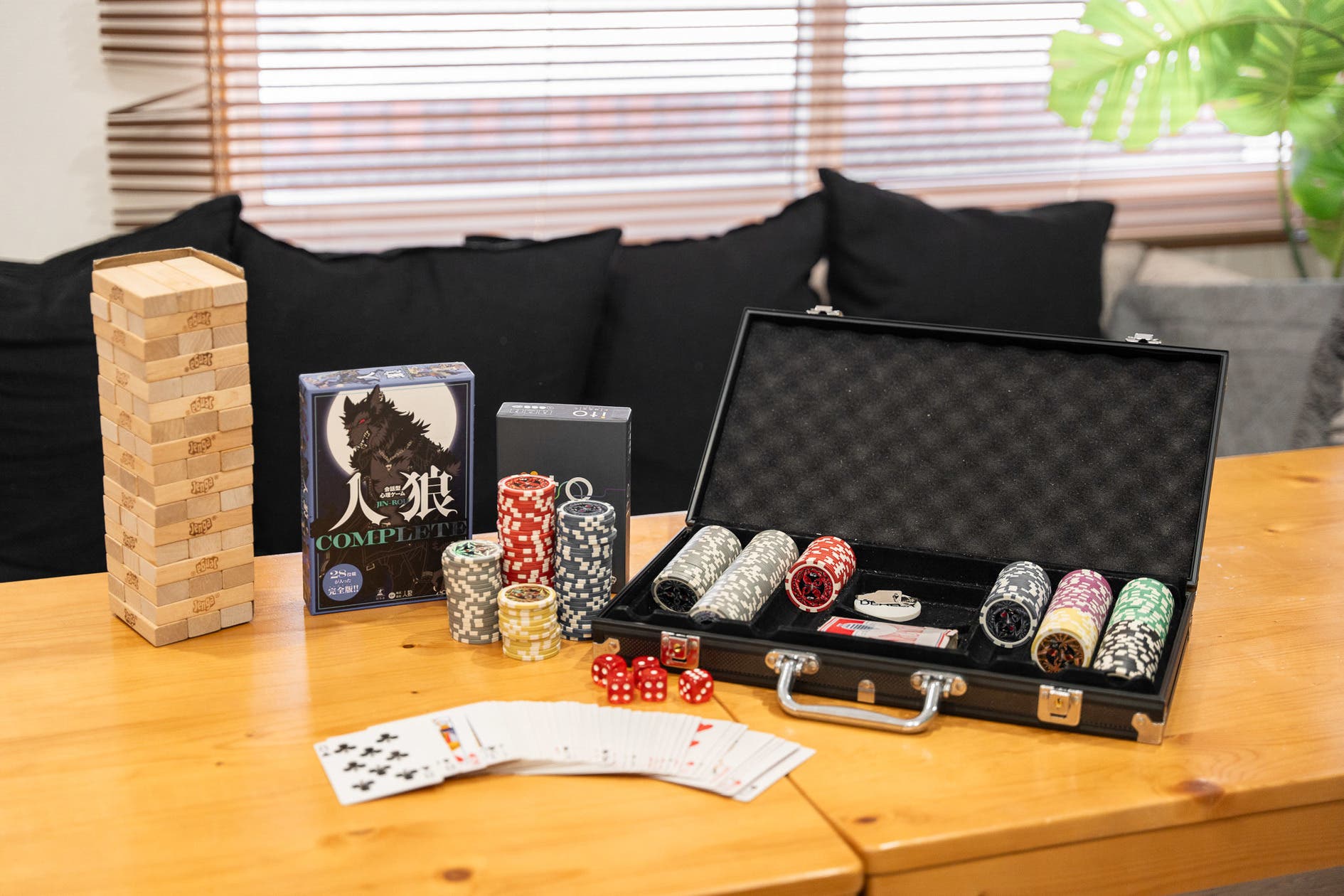 渋谷駅徒歩6分🚶‍♀️白×木目の大人おしゃれスぺース🌿女子会・推し活・誕生日会・映画鑑賞✨65型TV◎忘年会・クリスマス🎄の写真10