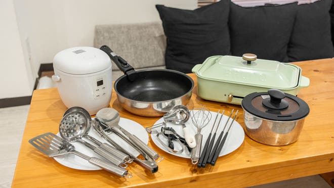 渋谷駅徒歩6分🚶♀️白×木目の大人おしゃれスぺース🌿女子会・推し活・誕生日会・映画鑑賞✨65型TV◎忘年会・クリスマス🎄の写真5